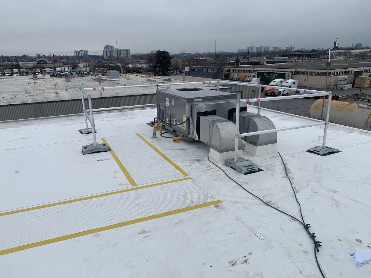 18 foot Kit | Gargoyle Rooftop Guardrail | Factory Supply